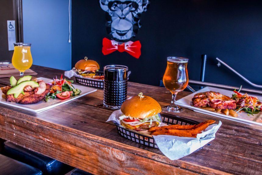 The Monkey Bar, Dubbo | Serving Burgers, Beer & Other Pub Classics